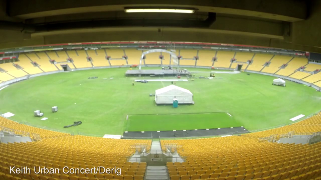Keith Urban Concert & Derig; Westpac Stadium - YouTube