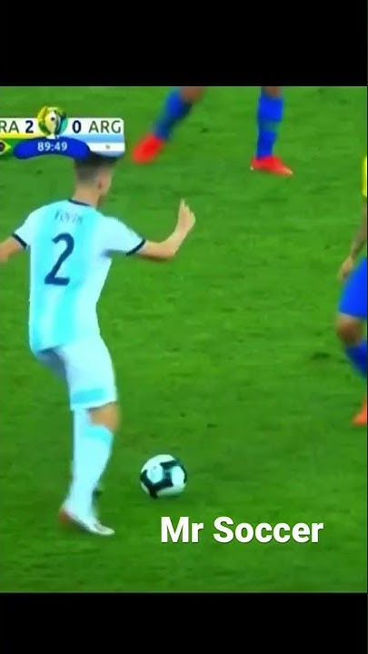 No touch dribbling | expert dribbles | Mr Soccer - YouTube