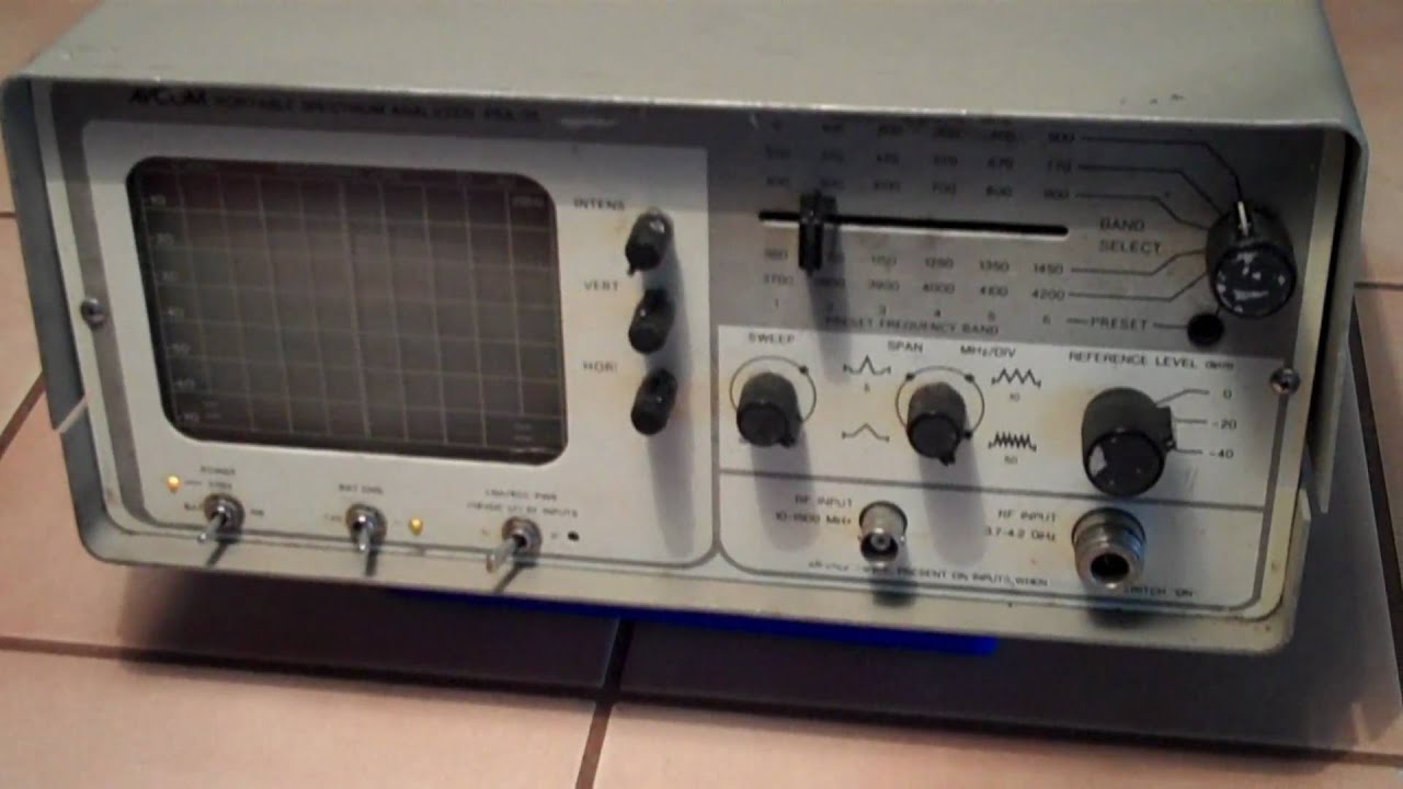 AVCOM PSA-35 Spectrum Analyzer - YouTube