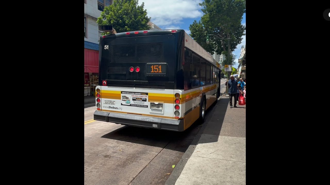 Thebus Honolulu Bus' 051 Gillig Low Floor 35' Ft Route 151 Chinatown ...