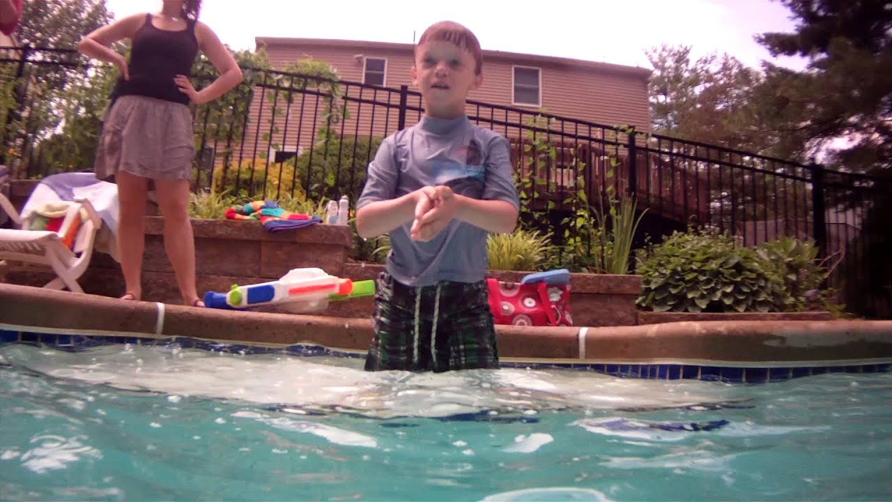 Wyatt diving to the bottom, Reed jumping in........... - YouTube