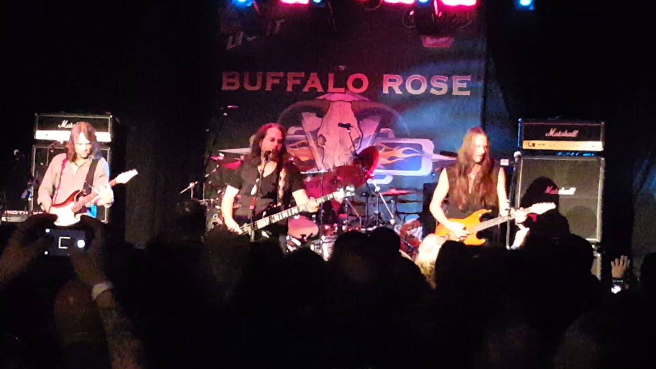 Winger @ The Buffalo Rose in Golden, Co. 4/01/2016 - YouTube