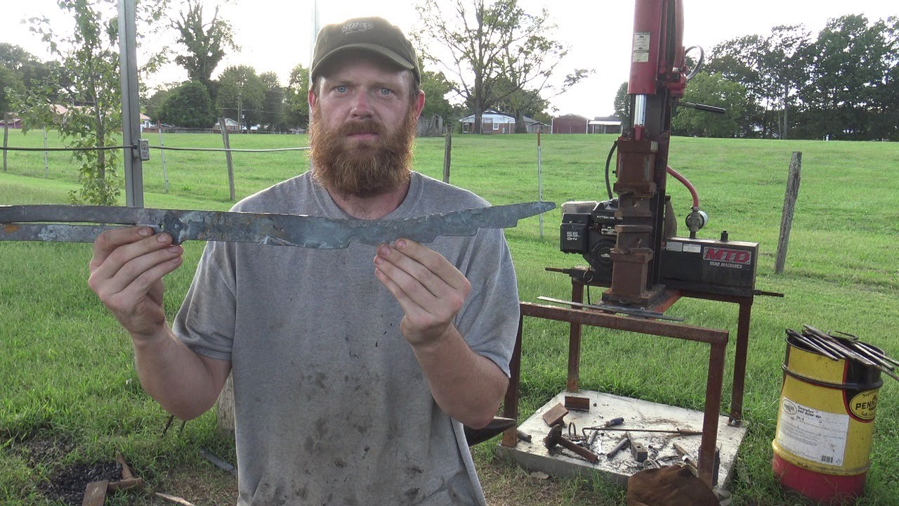 Forging an Ice/Hay saw - YouTube