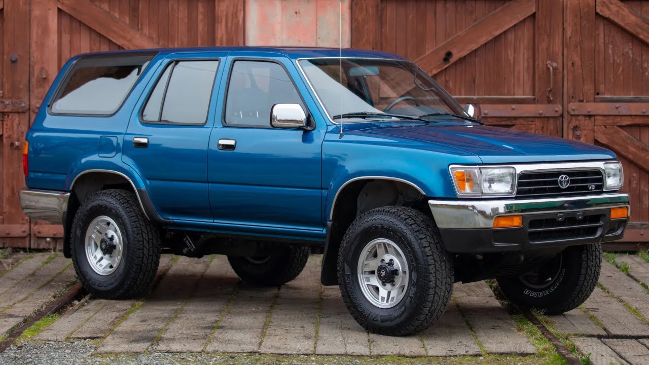 James Bouchard's 1992 Toyota 4Runner SR5 V6 - YouTube