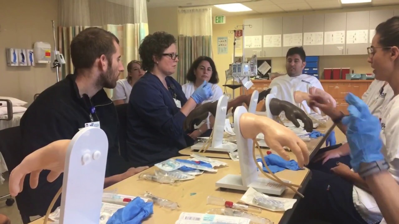 Day in the Life of an ABSN Student - YouTube