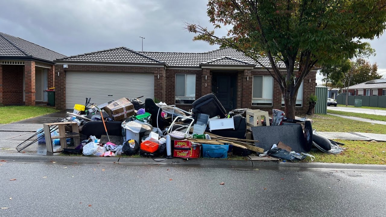 Bulky Hard Rubbish Pile Digging! - YouTube