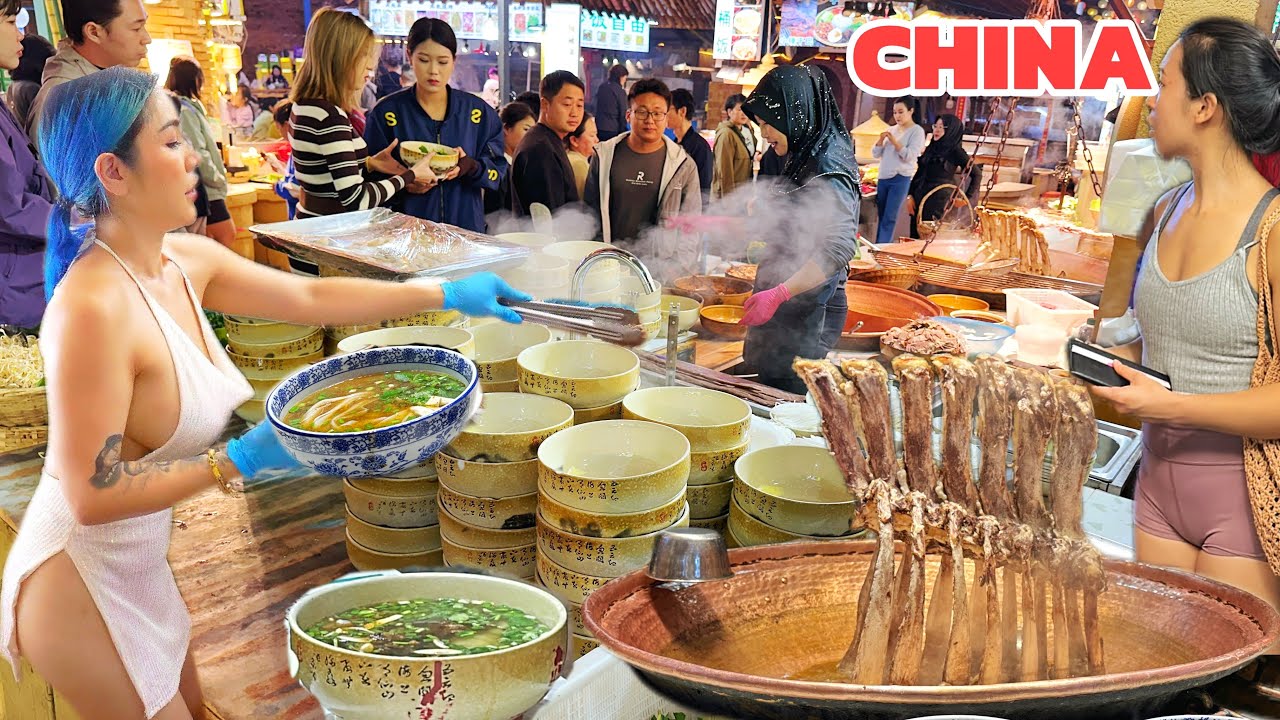Unbelievable Night Market in the Mountains of China – Millions of ...