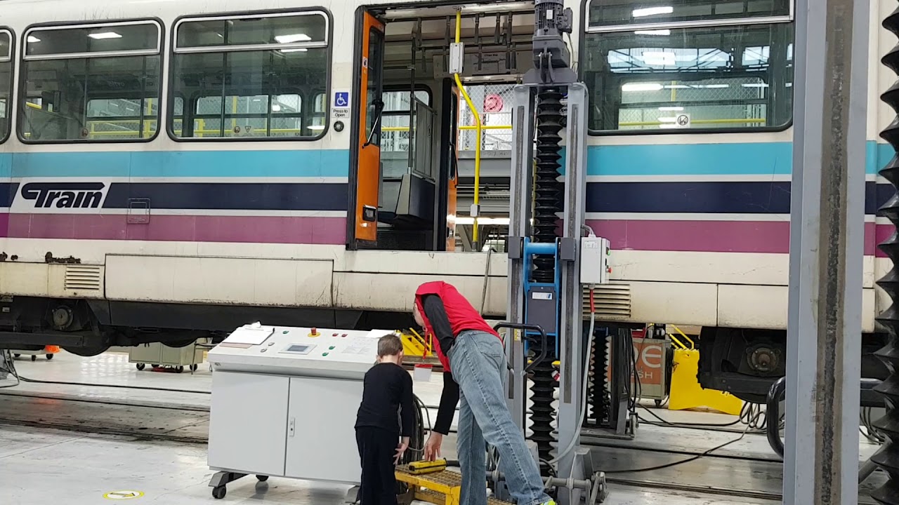 Tour of the Calgary Transit maintenance building - YouTube