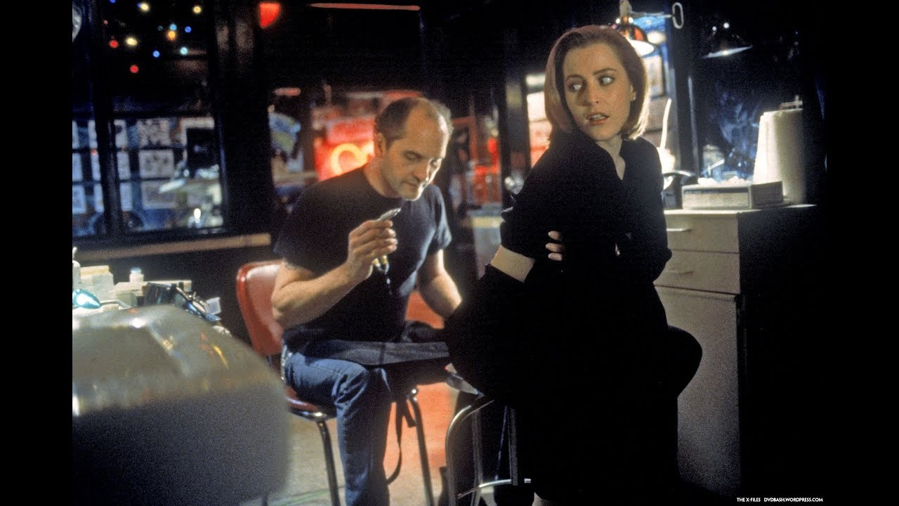 Mark Snow - Never Again Suite (The X-Files: Never Again - 04X13) - YouTube