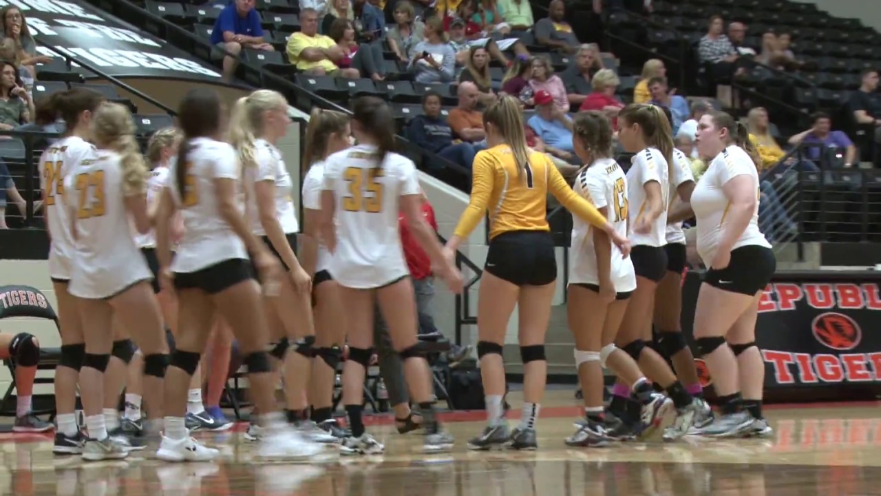 Kickapoo High School Volleyball vs Republic - YouTube