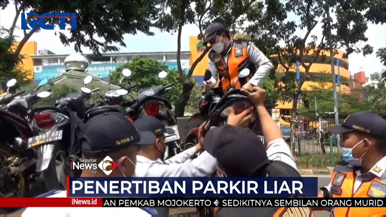 Penertiban Parkir Liar, Puluhan Sepeda Motor di GOR Senen Jakpus ...