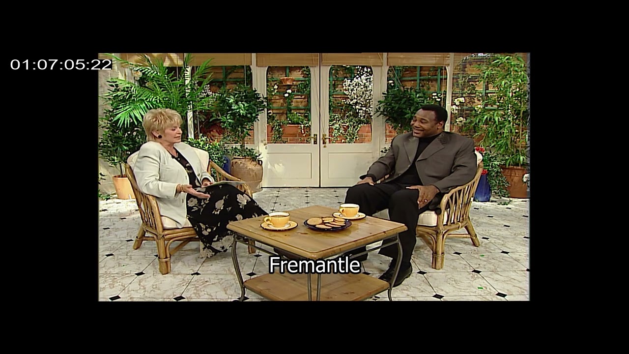 George Benson | Singer | American Singer | Open house with Gloria ...