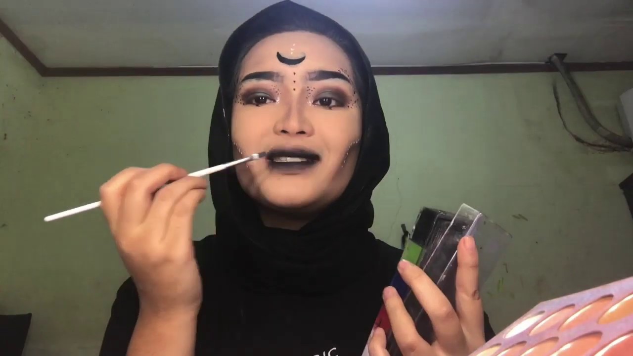 wicked witch tutorial // tata rias fantasi unj - YouTube