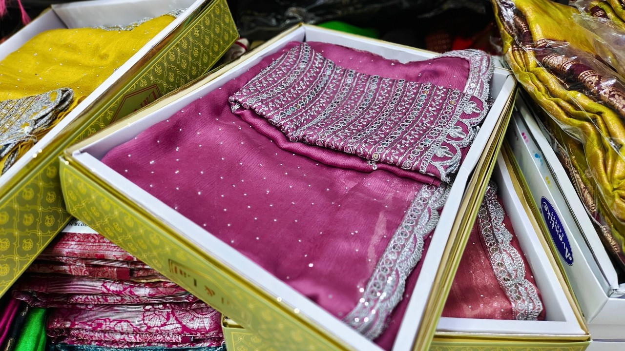 #Madina Wholesale చీరలు | Marriage Season 2025 New Sarees Collection ...