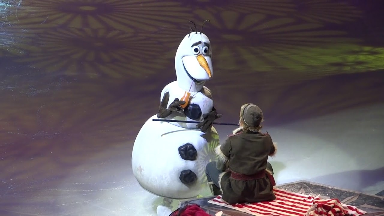 Disney on Ice: Frozen - Olaf "In Summer" - YouTube
