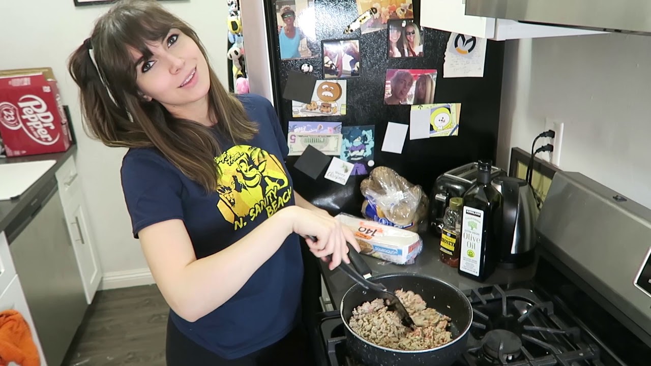 Kate's Kitchen - Super Delicious Teriyaki Bowl!! - YouTube
