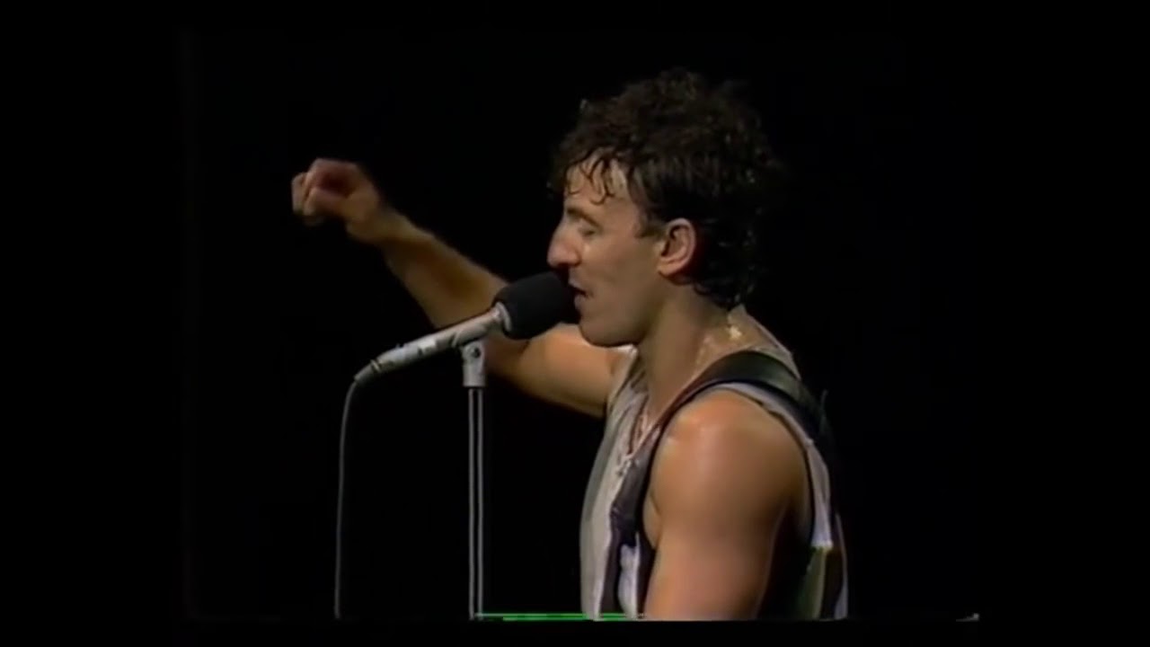 Bruce Springsteen | Can't Help Falling in Love | Paris 1985 - YouTube