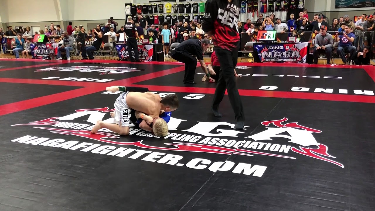 N.A.G.A No GI Championship 60-69 lbs Beginners - YouTube
