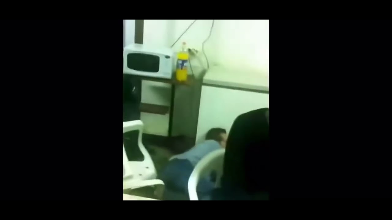 People breaking chairs - YouTube