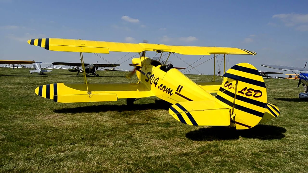 SV-4 Stampe & Vertongen Engine Startup (OO-LED) - YouTube