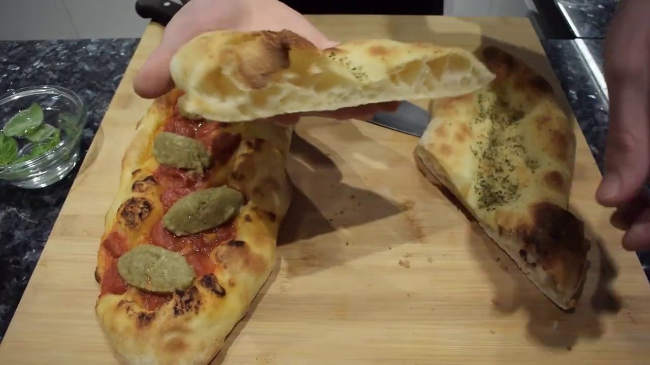 La scrocchiarella - Follow the Chef - YouTube