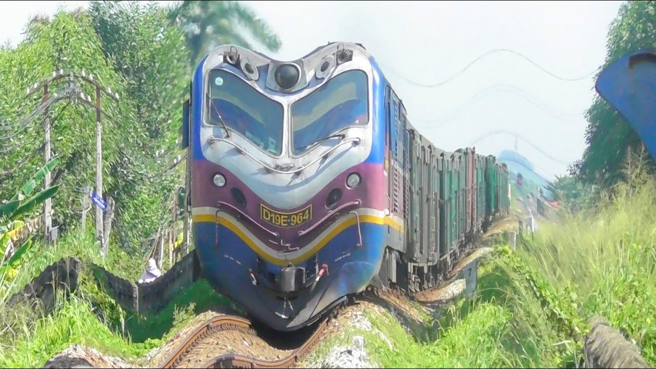 Amazing dancing train 2024 cartoon trains - YouTube