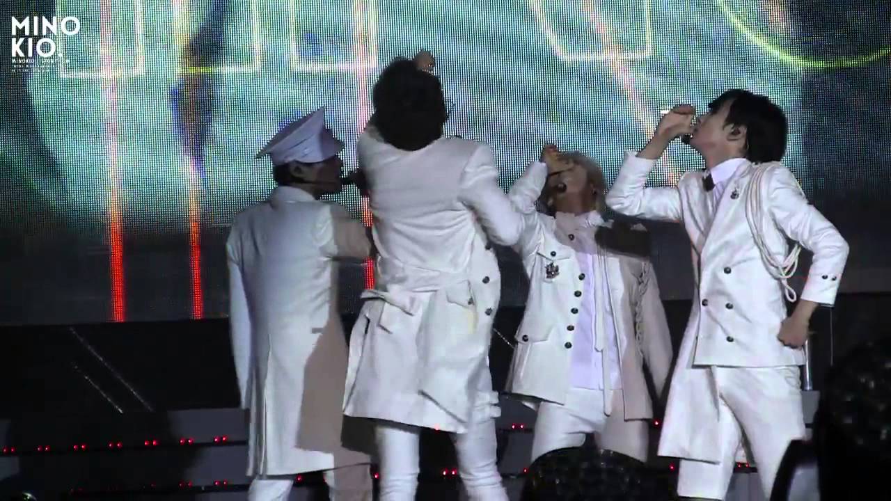 [MinoKio_fancam]20131006 SHINee showcase 상사병+EVERYBODY - 민호 - YouTube