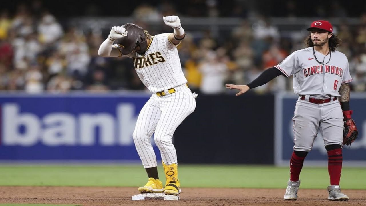 MLB/The best bloopers and goofs!!you will not stop laughing - YouTube