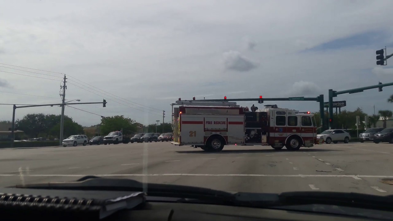 NEW MARTIN COUNTY FIRE RESCUE ENGINE 21 RESPONDING CODE 3!!! - YouTube