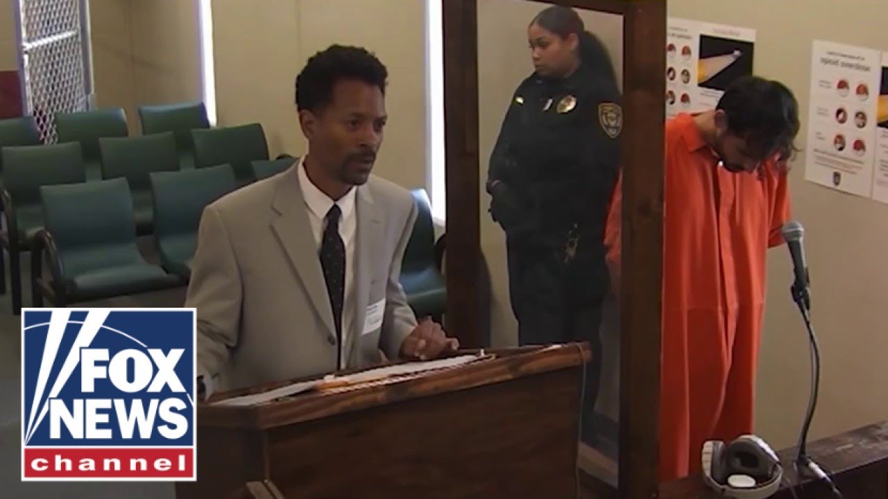 Florida TRIPLE MURDER suspect was freed despite violent past - YouTube
