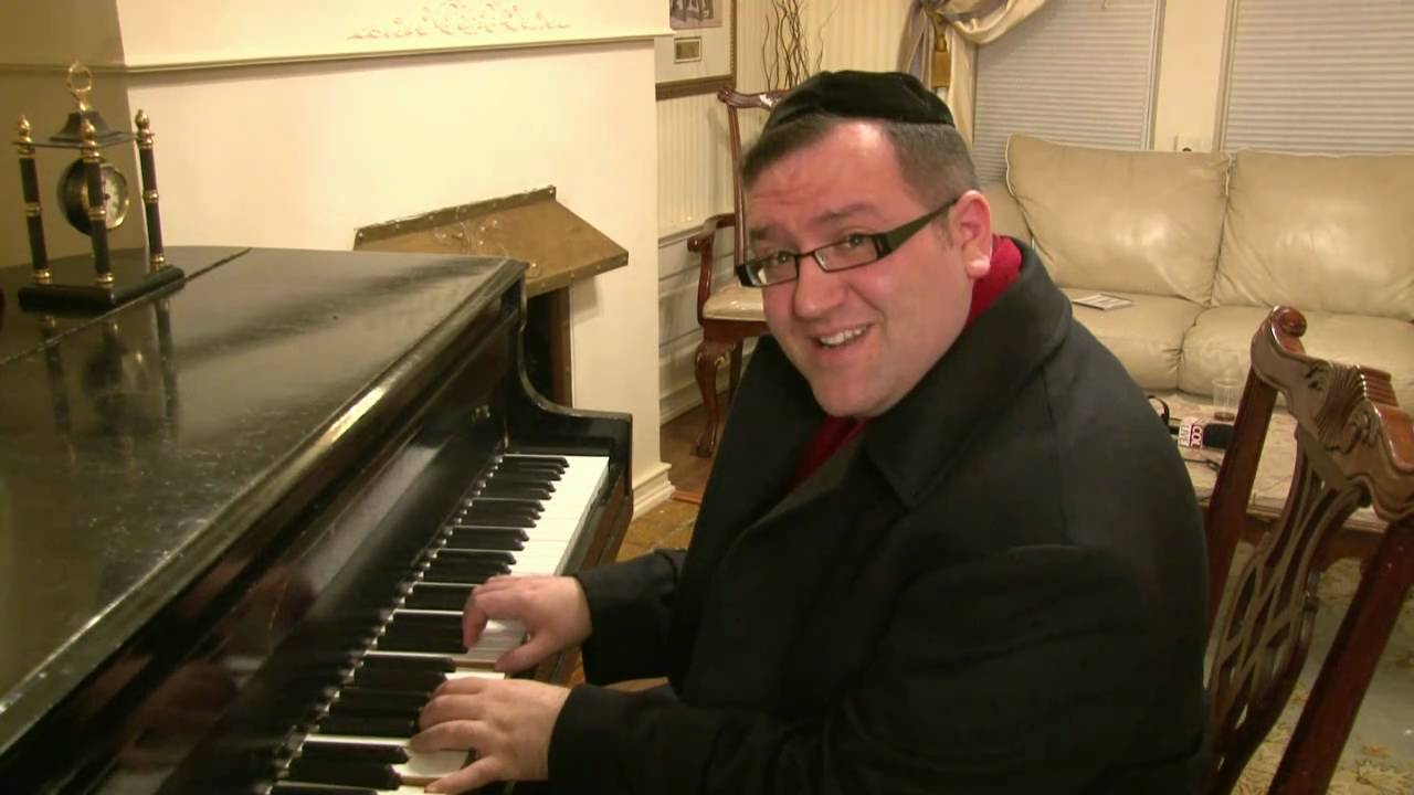 Eli Gerstner Joins a Jewish Star as Judge - YouTube