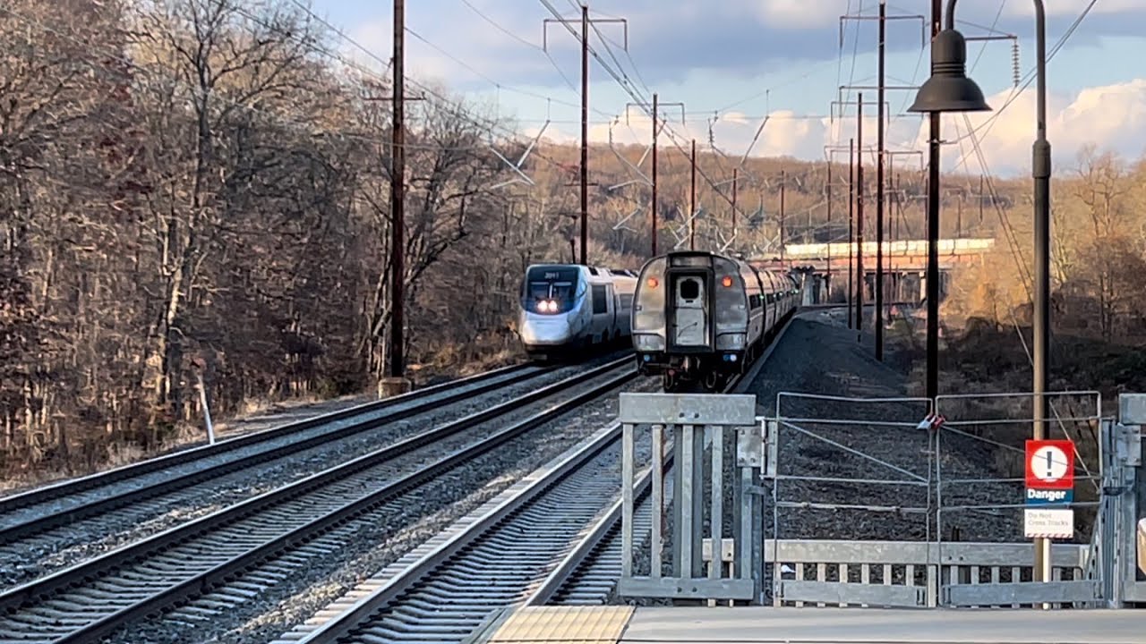 MARC Commuter Rail + Amtrak NEC Train Action At BWI Marshall Airport ...