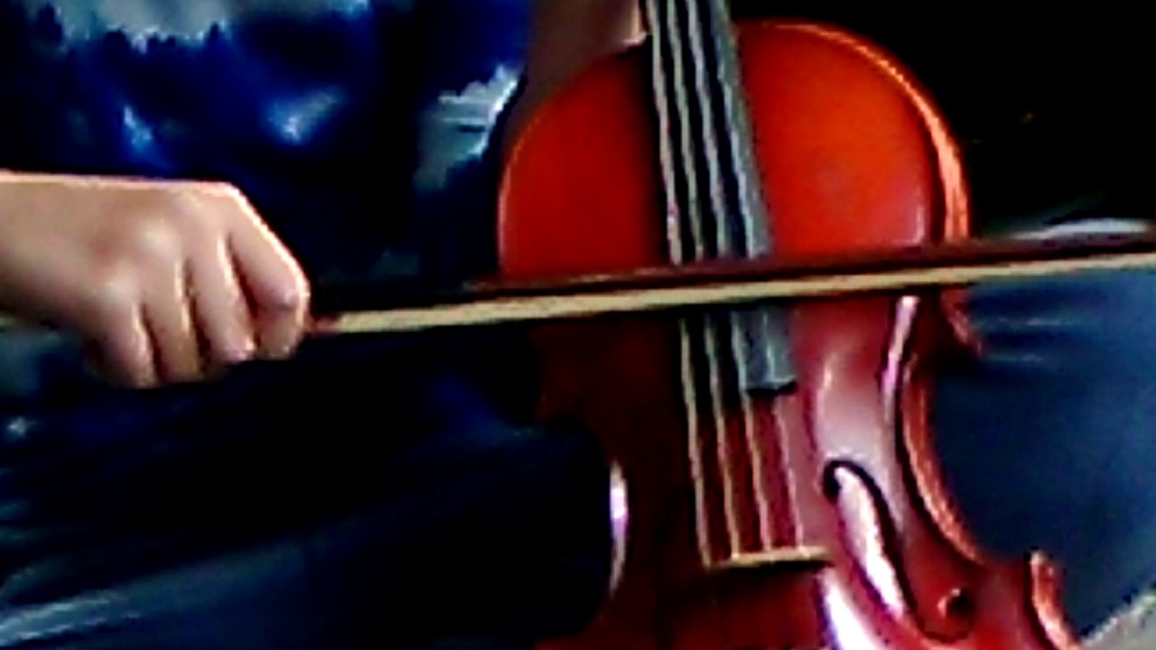 Creepy violin music - YouTube