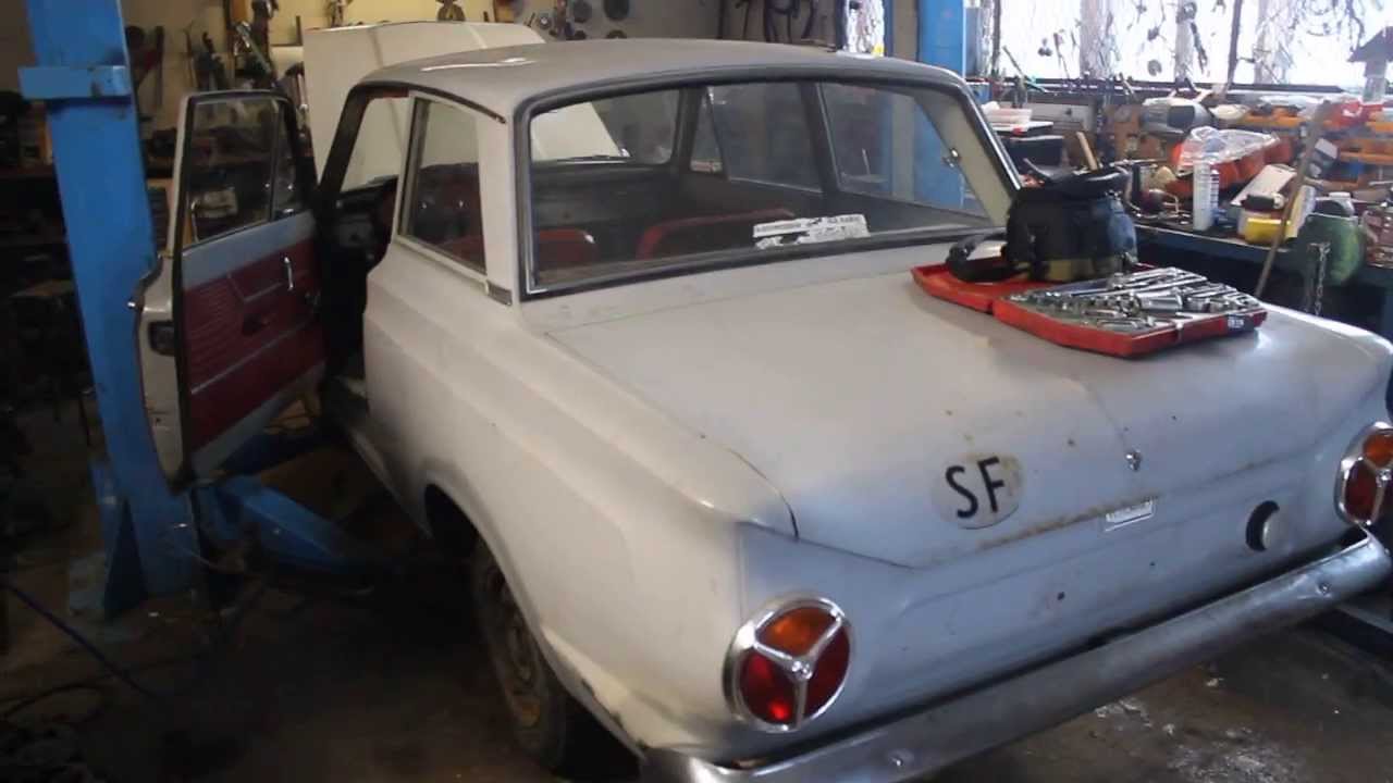 FORD CORTINA -64 - YouTube