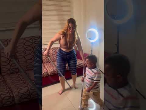 Jorgito el Guayaco y la viví manaba haciend0 ejercicio 3n h1l0