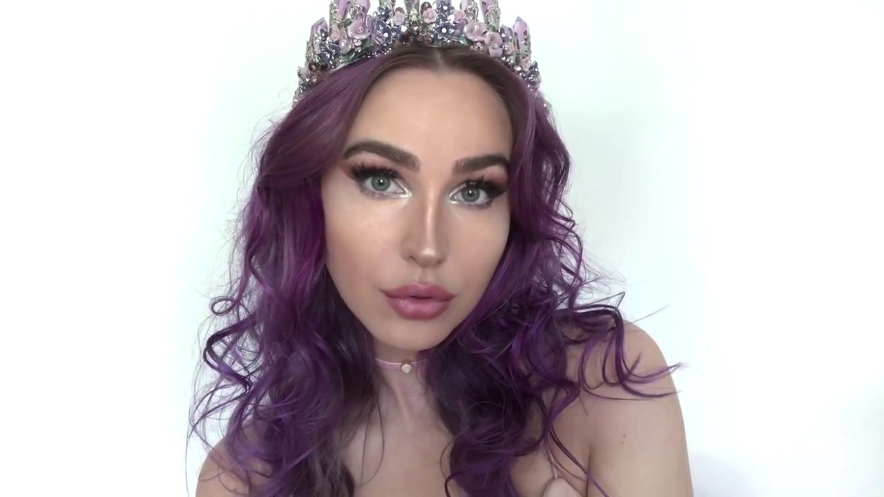 Beauty Queen Makeup Tutorial - YouTube