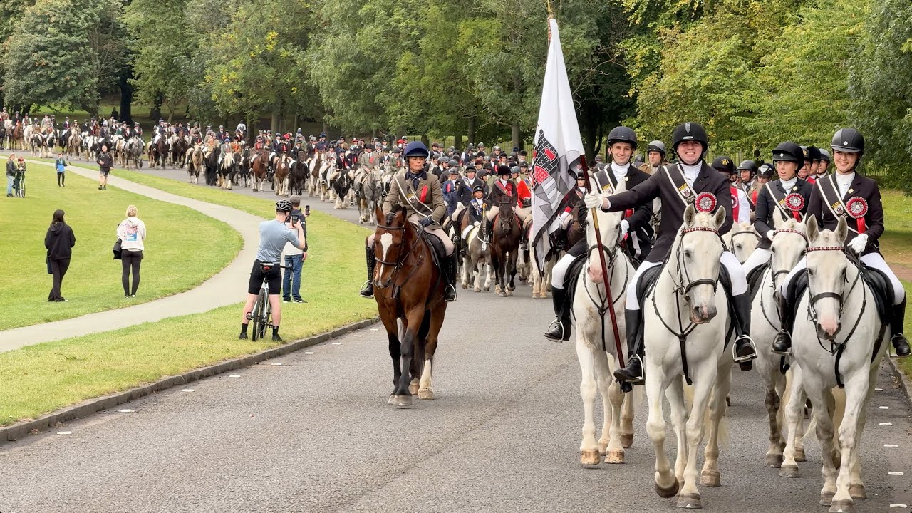 Hundreds of Horses March Down Towards Holyrood Park | Edinburgh Riding ...