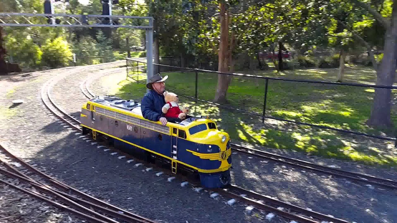 Mini ridable railway - Diamand railway. Eltham, Victoria, Australia ...