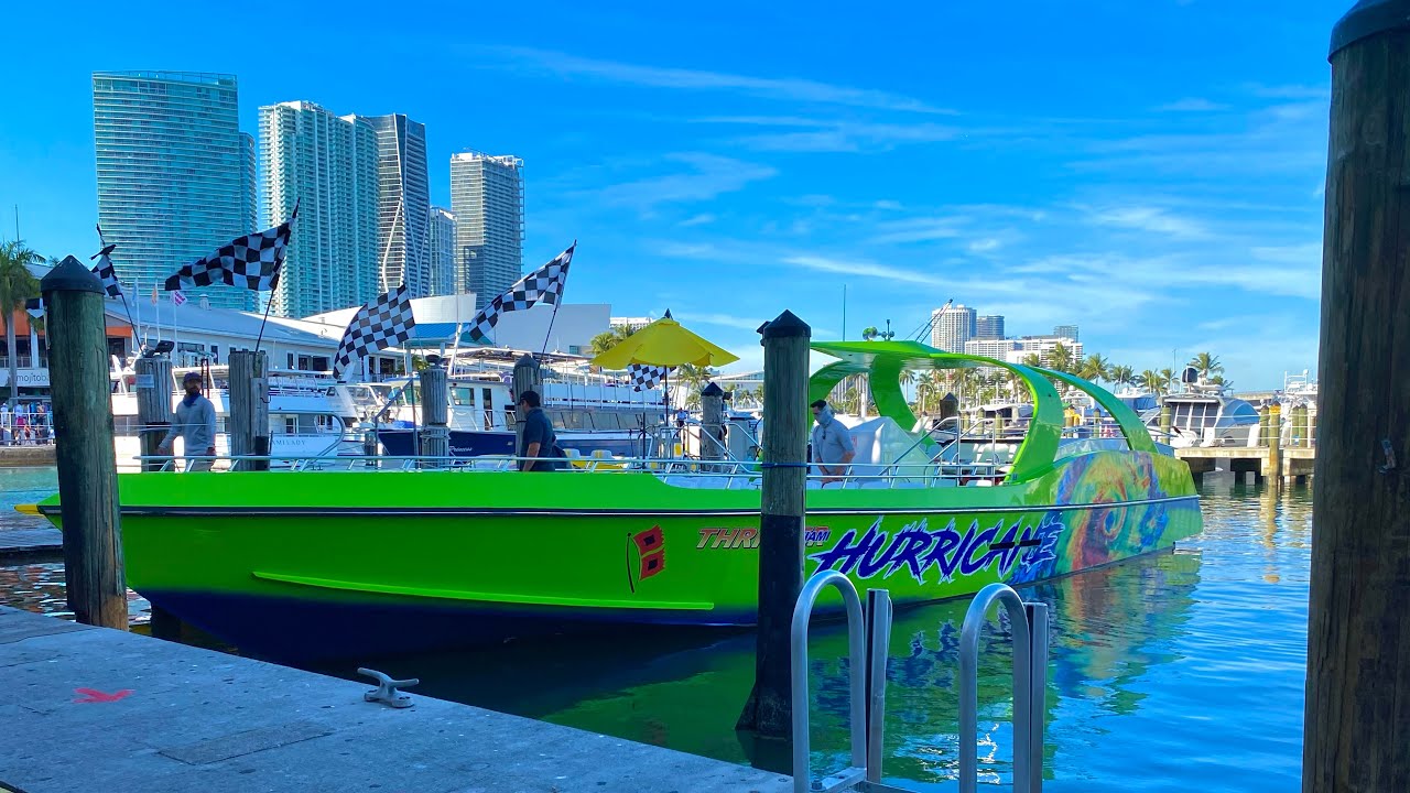 Riding the Thriller Miami Hurricane Speedboat - YouTube