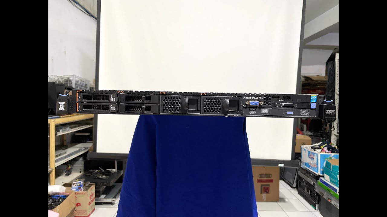 IBM System X3550 M4 - YouTube
