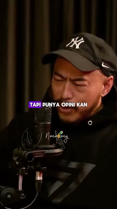 Debat Seru! Pandji vs 2 Host Total Politik - YouTube