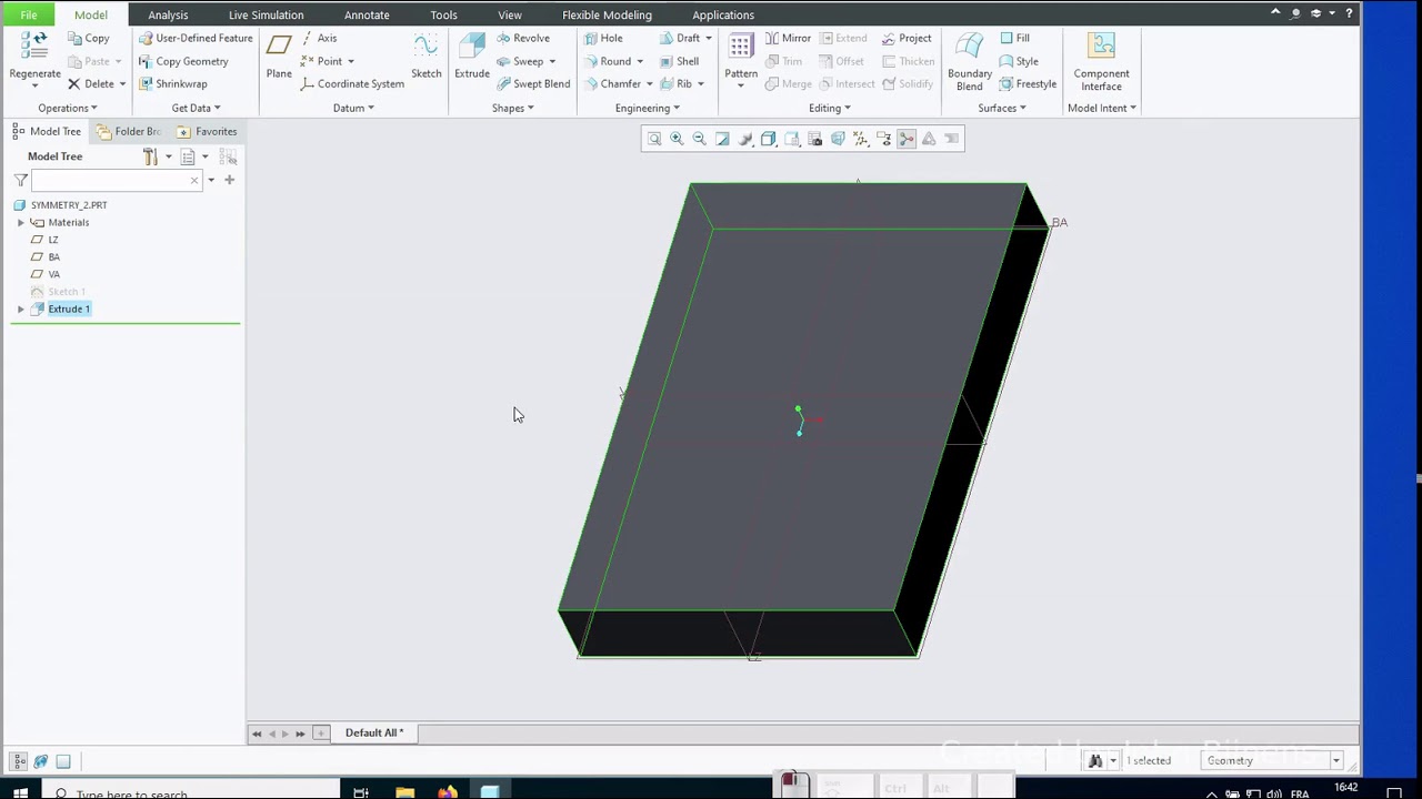 PTC Creo 5 and Creo 6: Symmetry lines 2 - YouTube