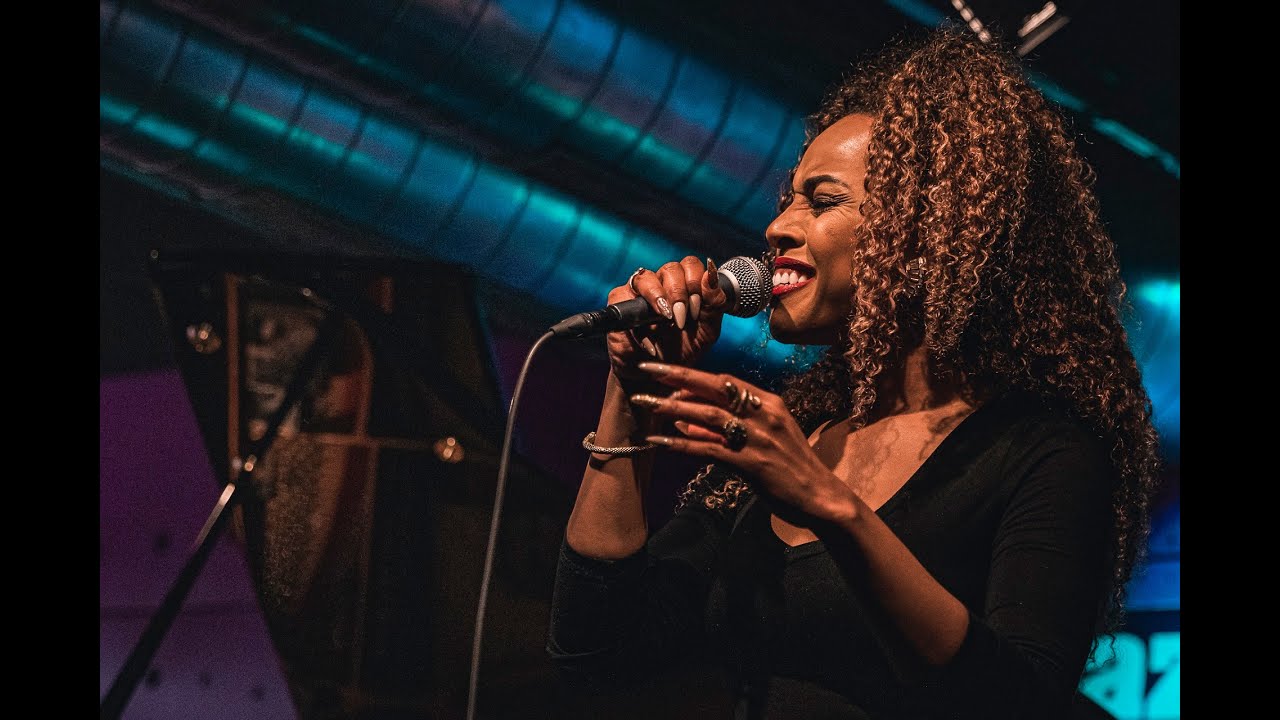 Lauren Henderson Quartet – Live at Jazz Dock Chords - Chordify