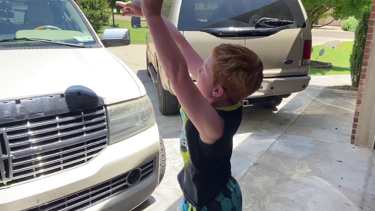 Who says a kid can’t make a 3-pointer?! - YouTube