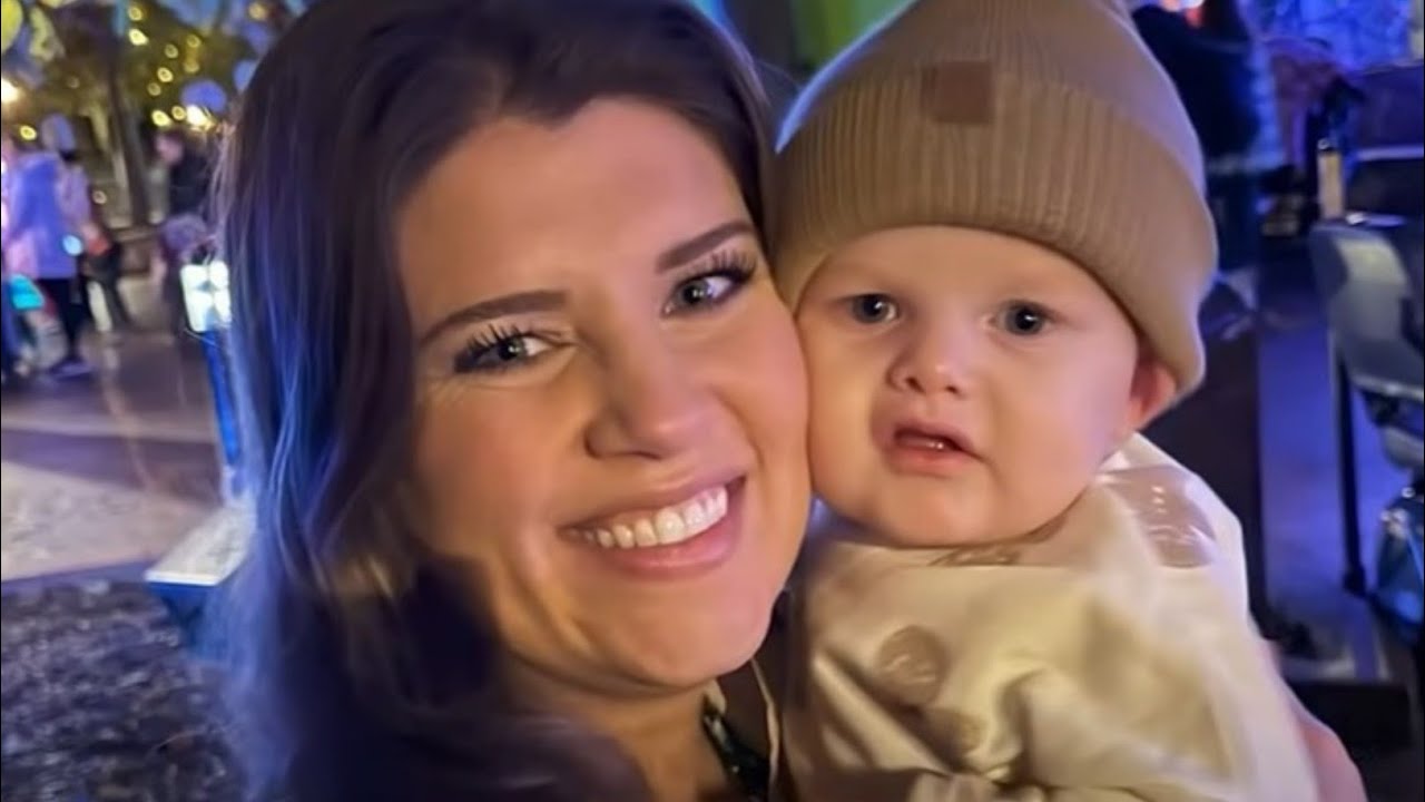‘Bringing Up Bates’ Michaela Bates Stuns In Short Revealing Dress - YouTube