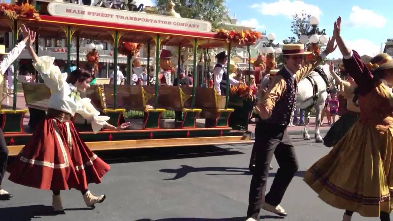 Fall Trolley Show, 2013 - YouTube