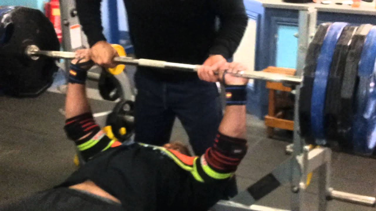 Dawud 220kg bench press (x3/4) reps - YouTube