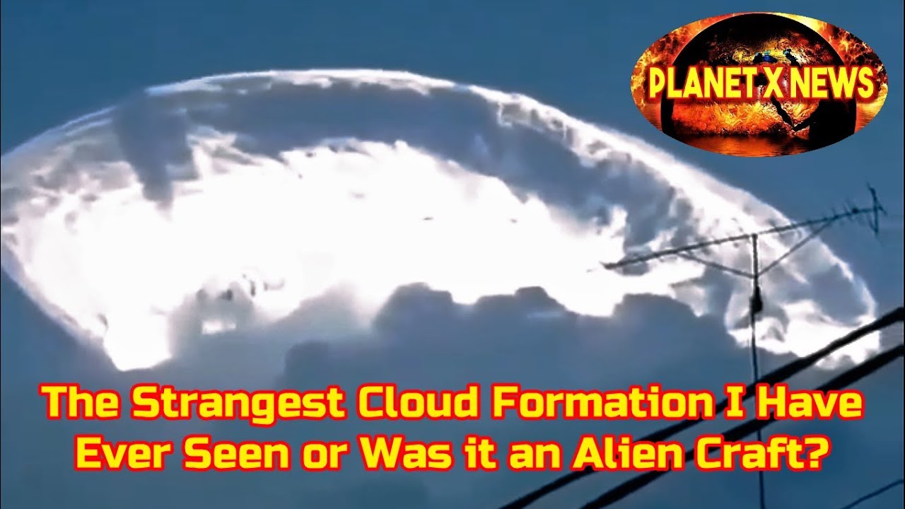 The Strangest Cloud Formation I Have Ever Seen or Was it an Alien Craft ...