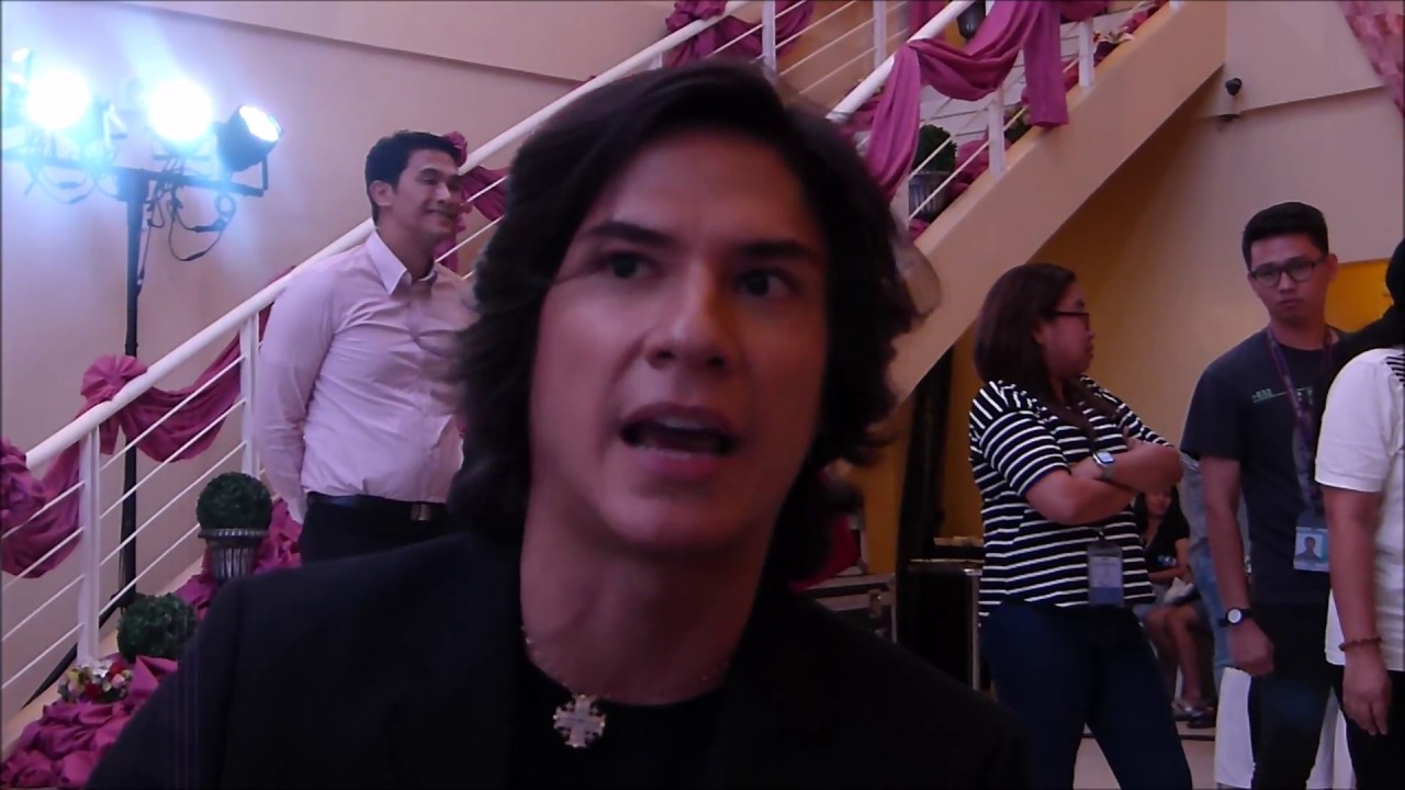 GET TO KNOW | Matthias Rhoads in SUPER MA'AM - YouTube