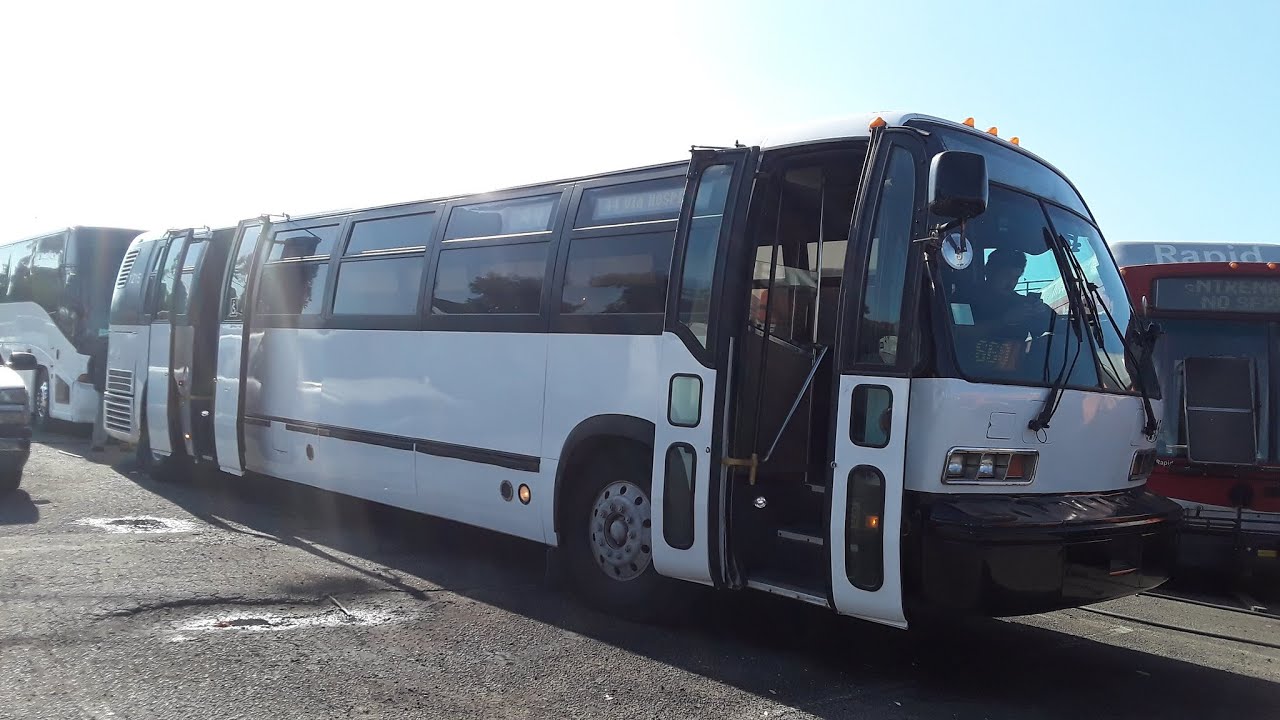 LA Charter Bus Lines 1999 Novabus RTS-06 #1215 - YouTube